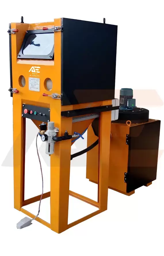 Suction Blasting Cabinet Manufacturer Price India for Sale
